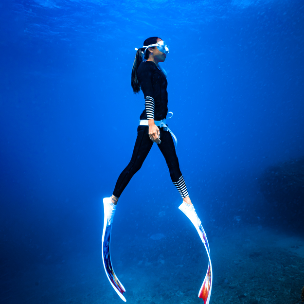 Freediving Wetsuits with 3D Cutting and Neoprene Comfort from Leading ...